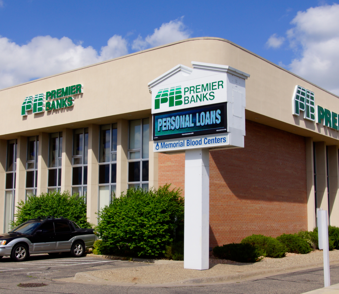 Bloomington - Premier Banks