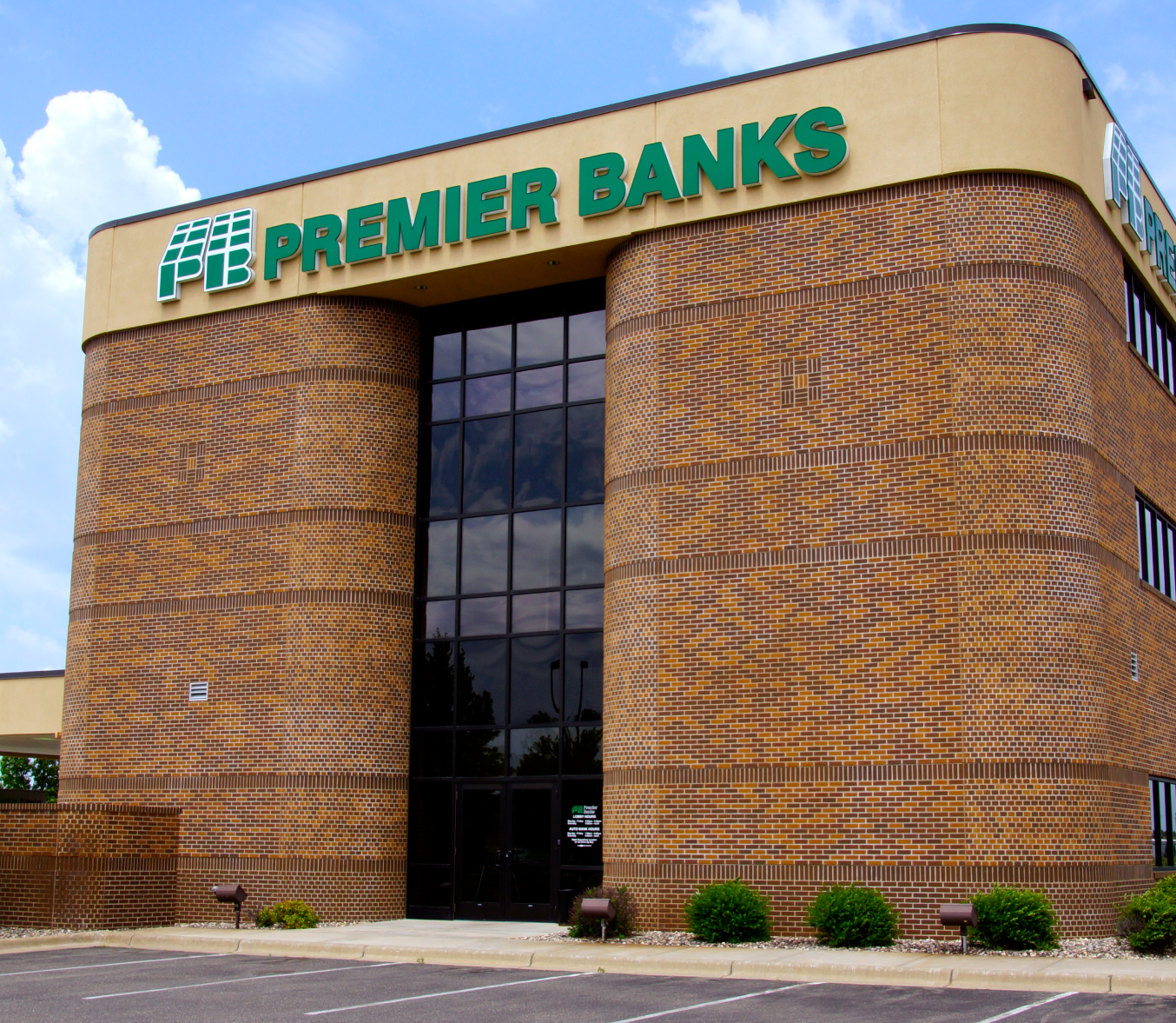 Monticello - Premier Banks